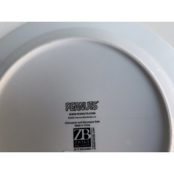 Peanuts | Dining | Peanuts Charlie Brown Christmas Snoopy Dinner Plate ...